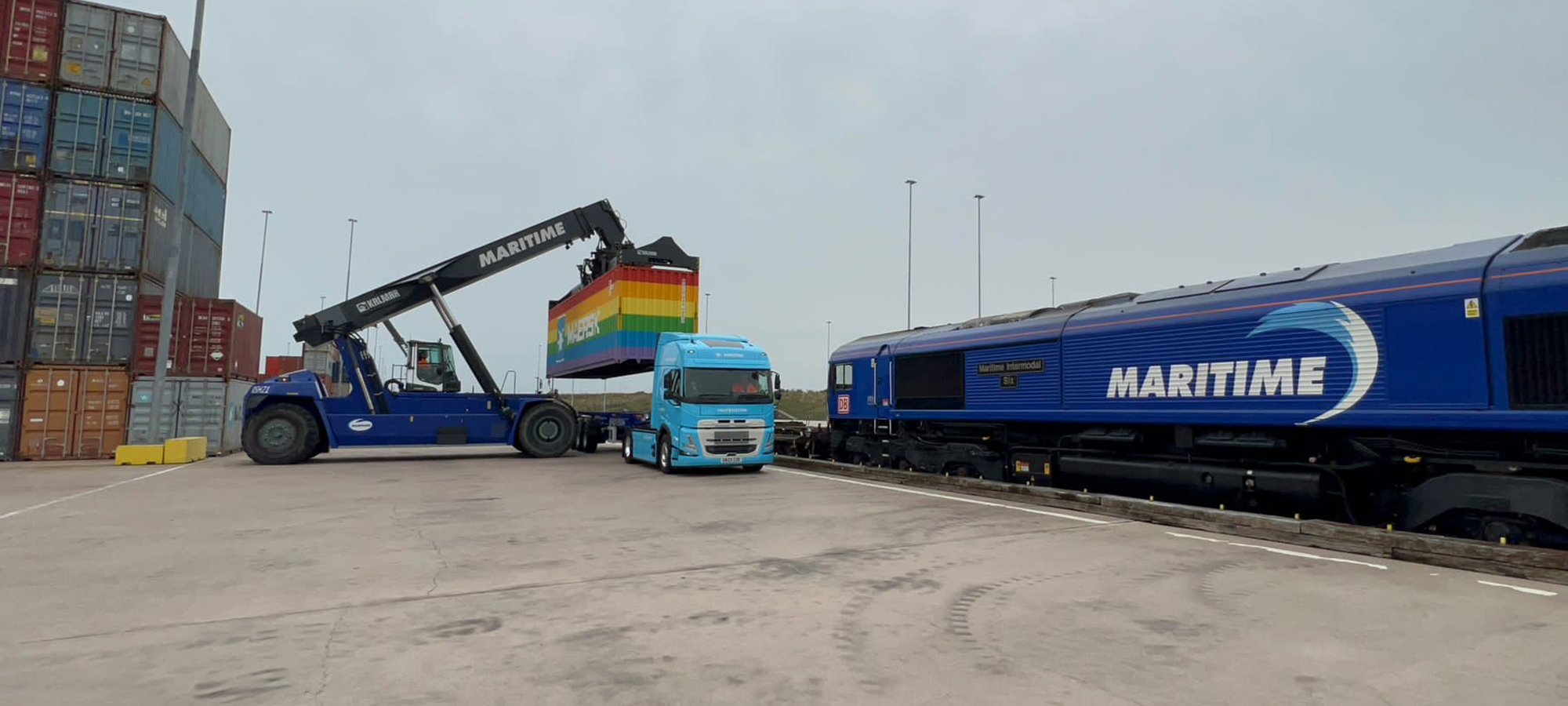 Maritime Transport supports Laura Maersk voyage with HVO-powered train